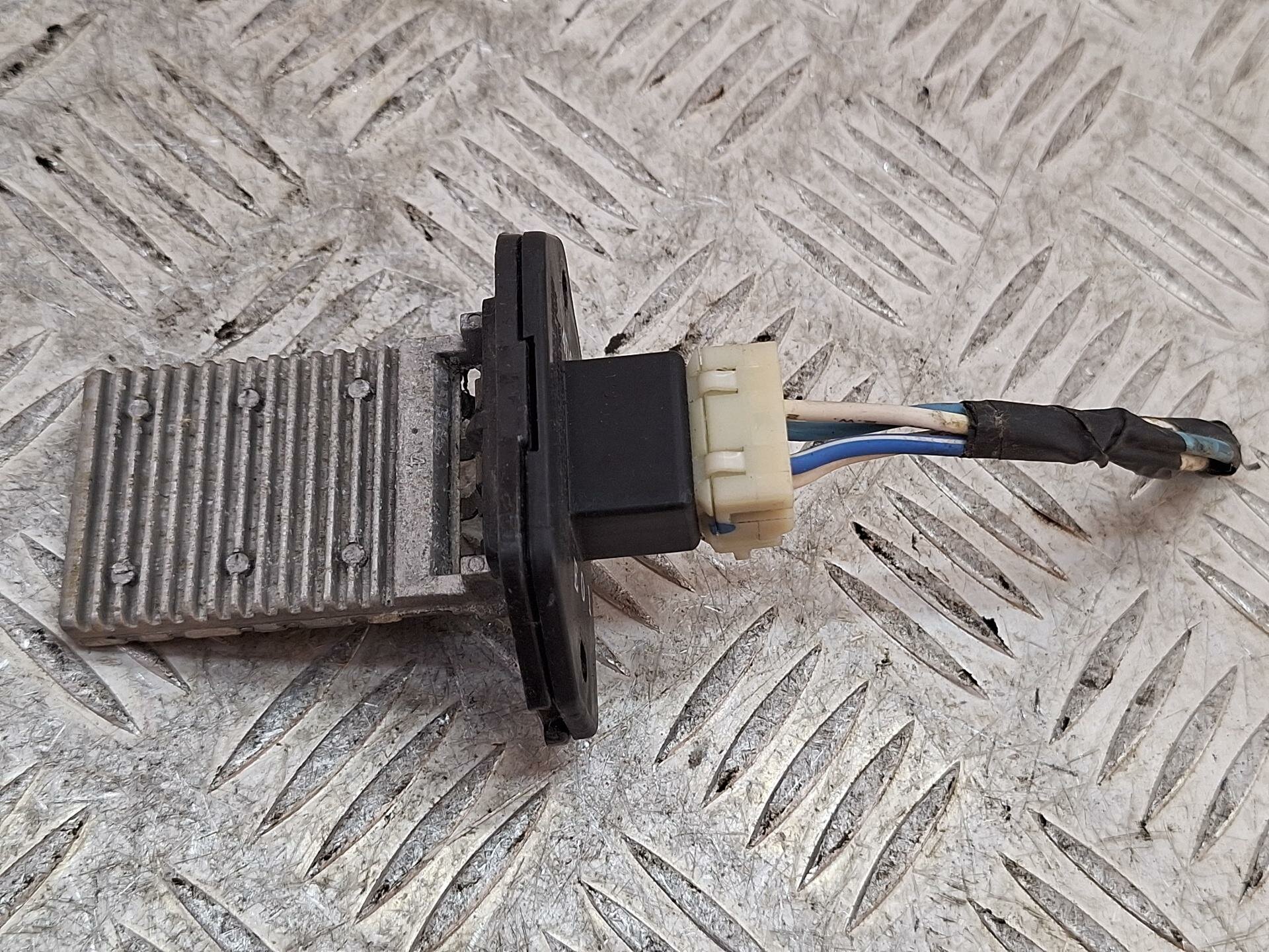 Сопротивление печки Daewoo Kalos 2004