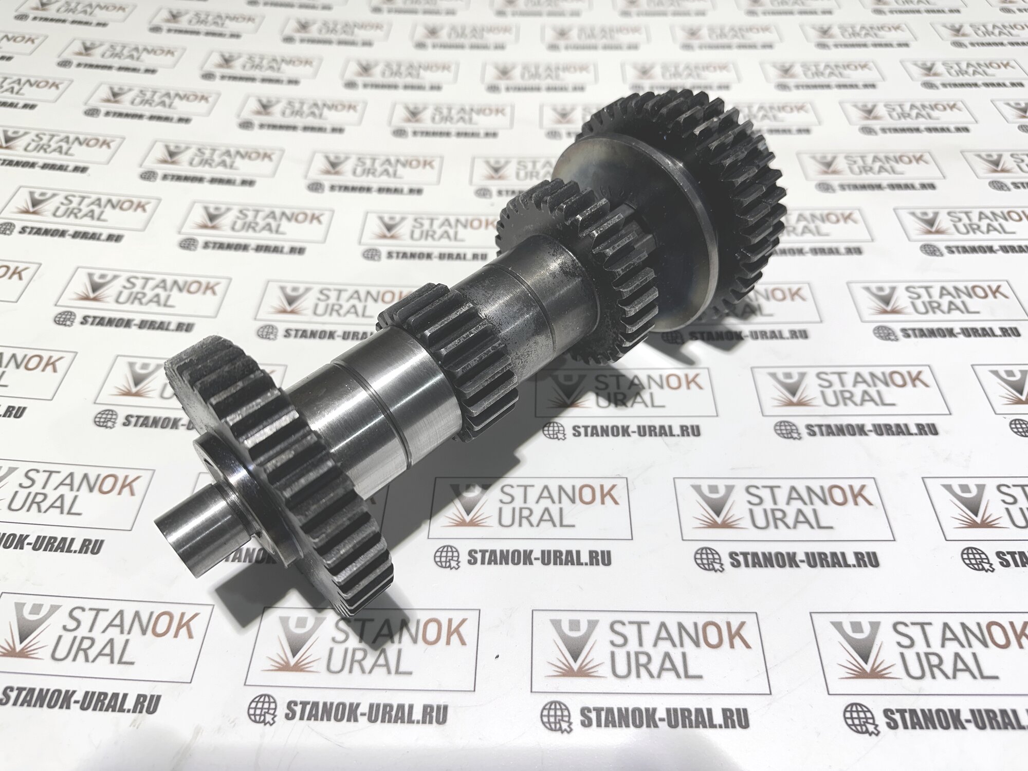 Вал 2 оси КС токарного станка 16к20 в сборе без подшипников