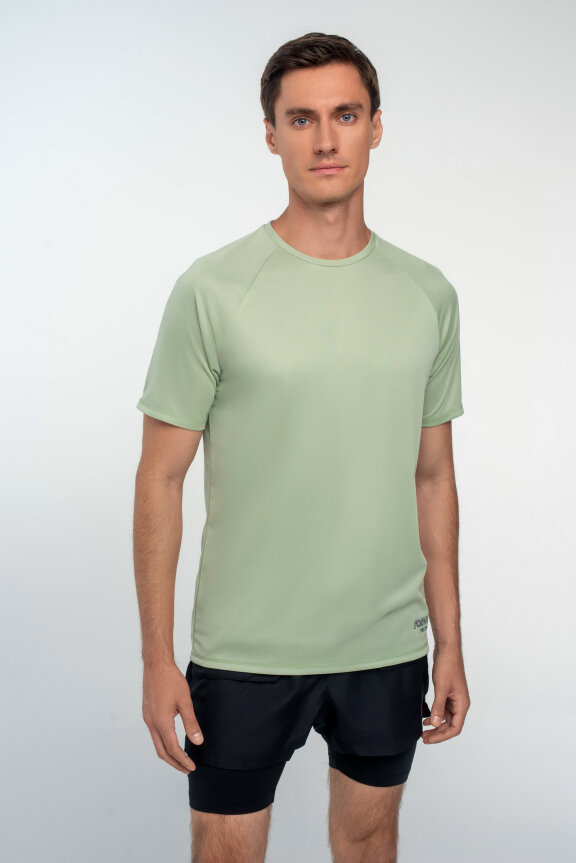 Футболка спортивная