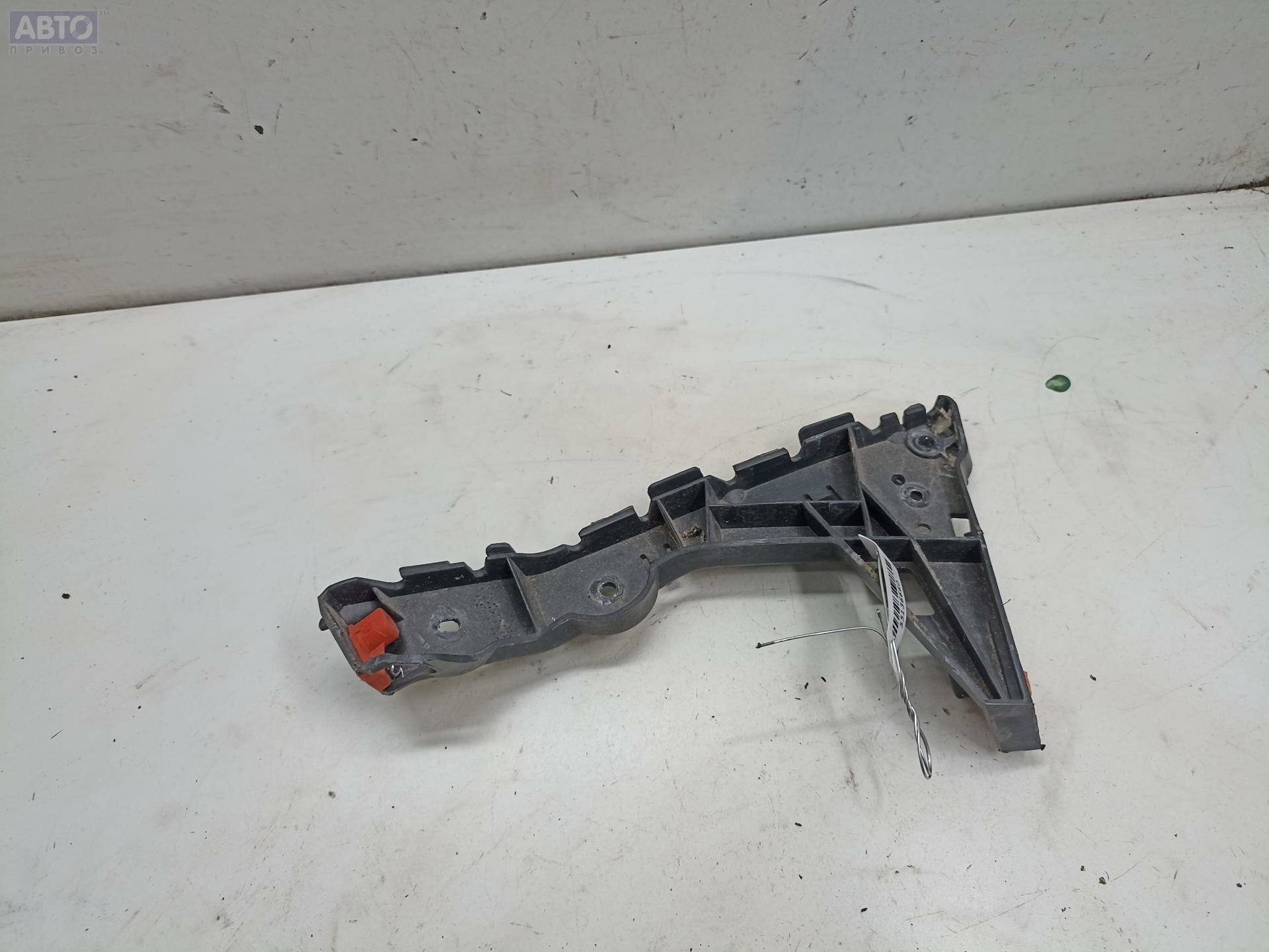 Кронштейн бампера переднего Opel Astra H (2004-2009)