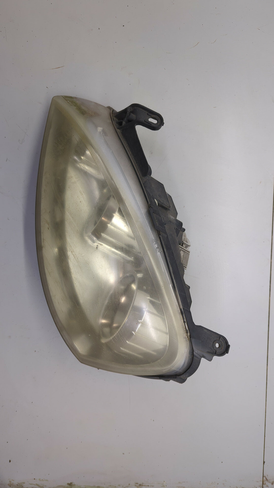 Фара (передняя) левая Opel Corsa C Б/У