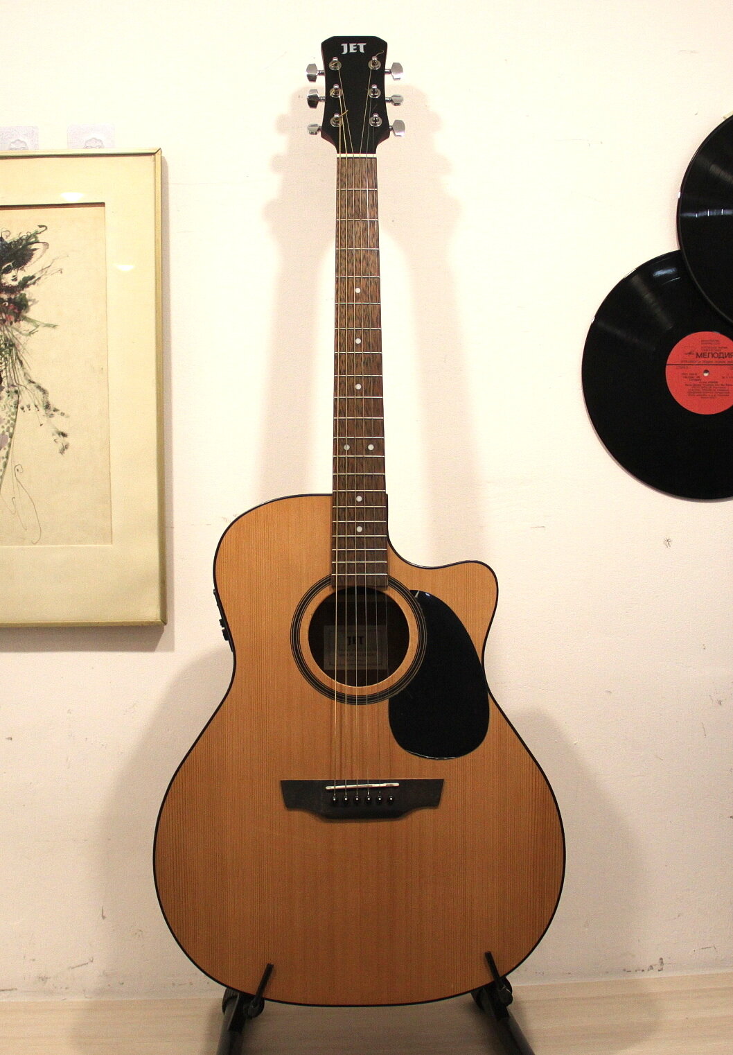 Электроакустическая гитара JET JGAE-255