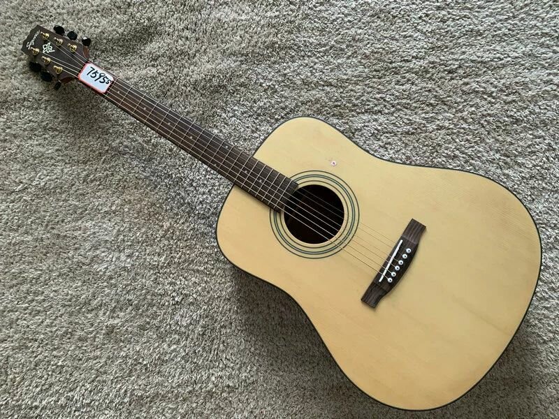 Д-100GN Сеговиа Акустическая гитара - спикул + магони (однострунная), микро дефекты (не влияют на звук)