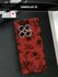 Черный матовый чехол на OnePlus 13 / Ван Плас 13 с принтом Черные цветы на красн...