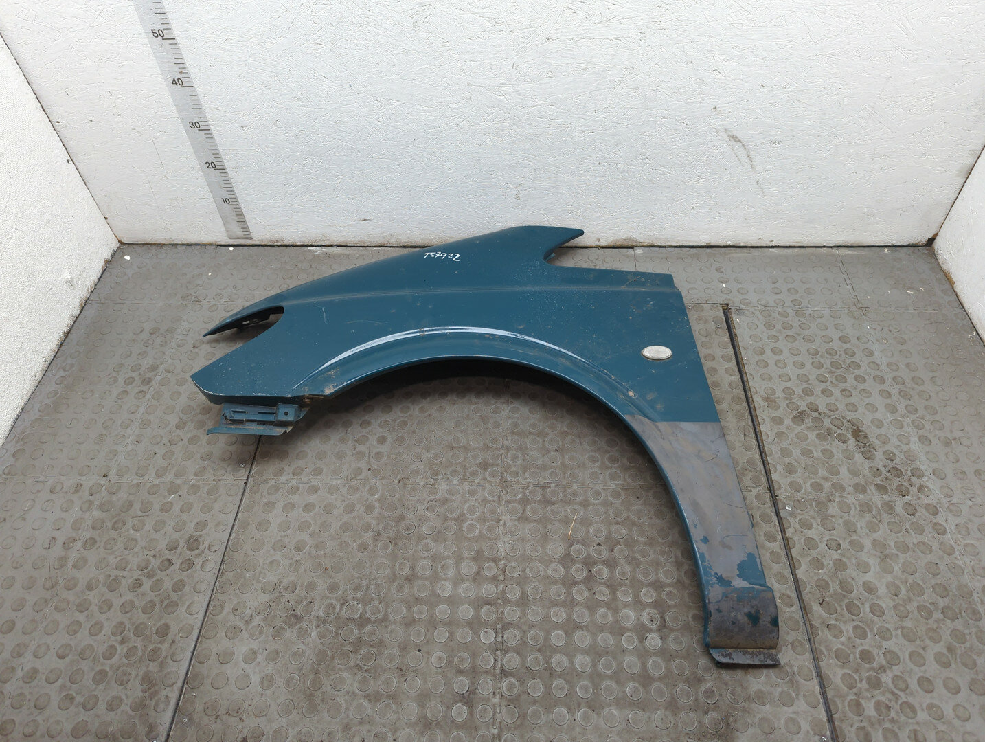 Крыло левое переднее Mercedes Vito W639 Б/У