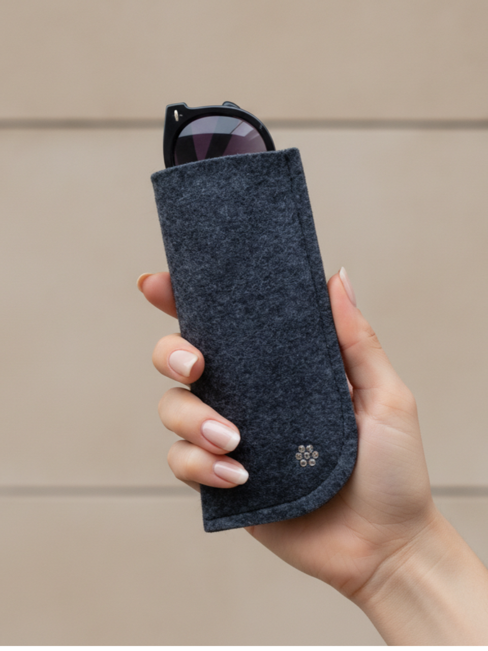 Чехол для очков мягкий, очечник, стразы, фетр, ручная работа, серый графит