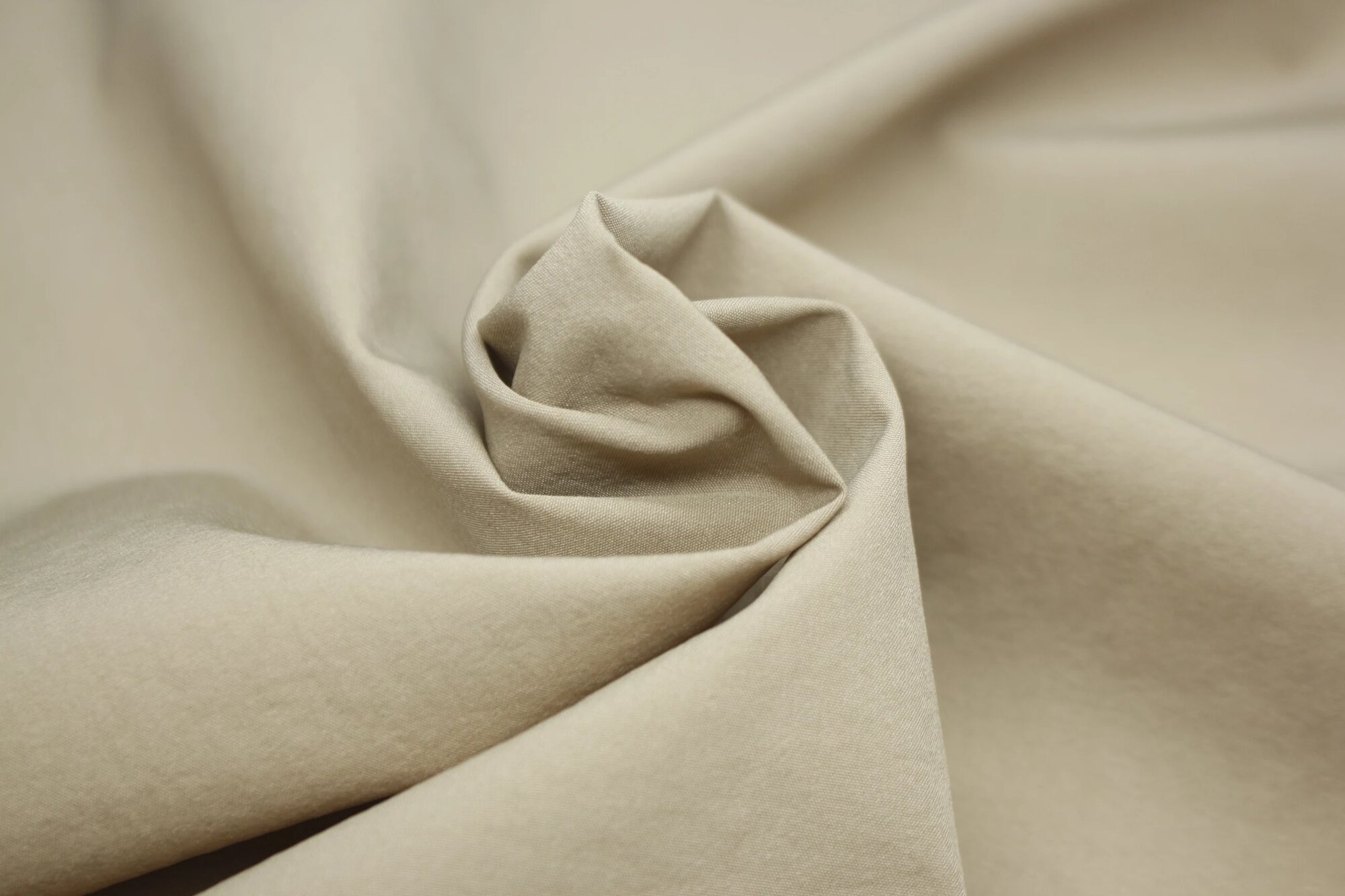 Бежевая нейлоновая ткань 70D, 4-way stretch, цвет 13 Khaki