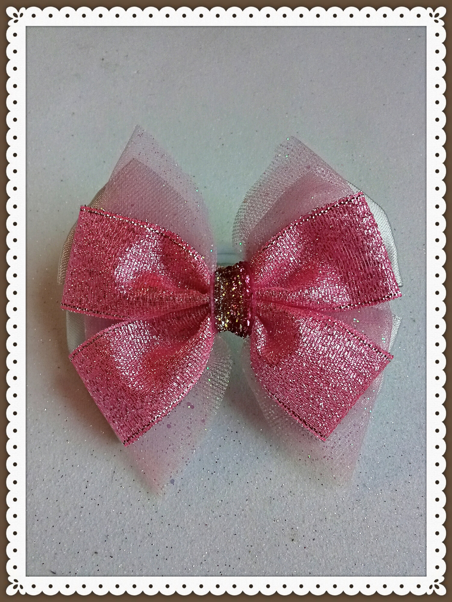 Набор бантиков на резинке из 2 штук. Атлас и фатин. Ручная работа.