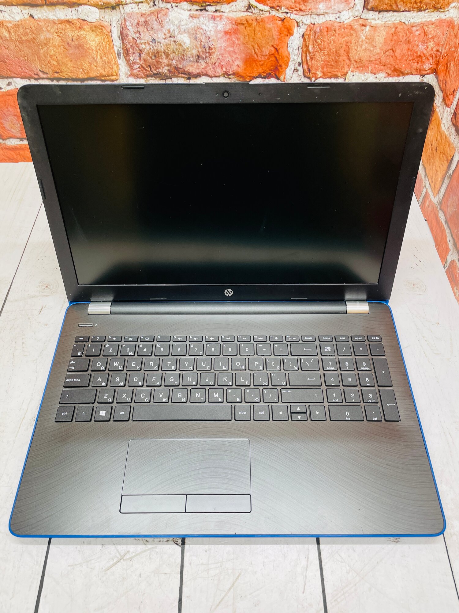 Игровой ноутбук 15,6, HP 15-bw065ur 1, AMD A10 9620P, 8 Gb DDR4, 320 Gb HDD, AMD Radeon 535DX