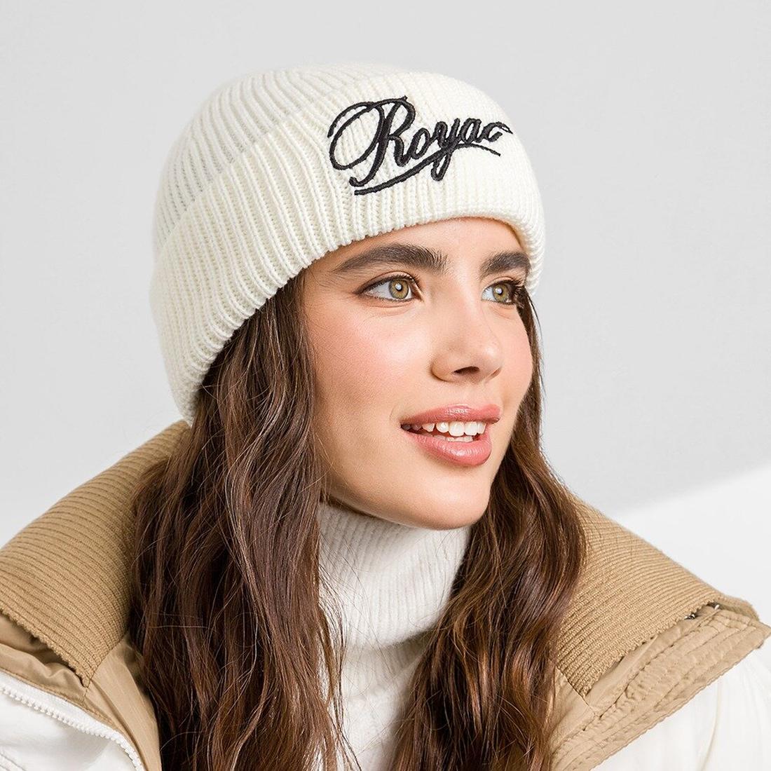 Шапка-бини для женщин