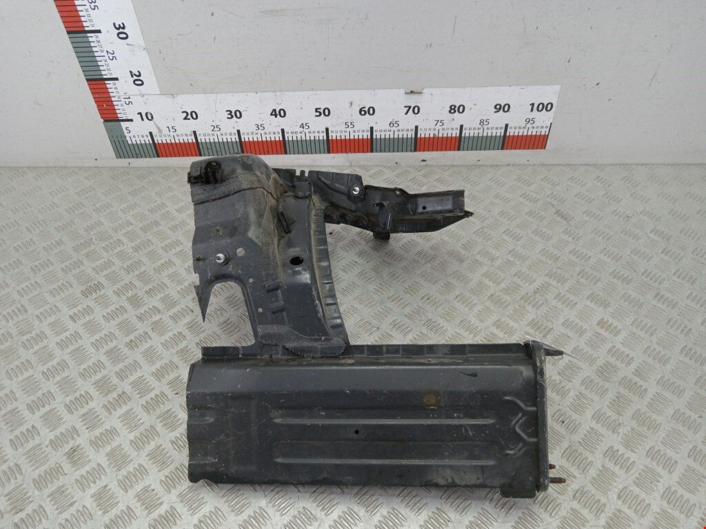 Лонжерон передний левый BMW 3-Series (E90/E91/E92/E93) 41147135609 арт. 2251730