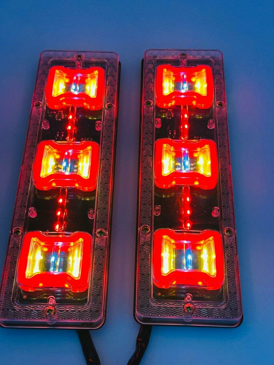 Светодиодные стоп-сигналы / Задние фонари 12-24v 30см