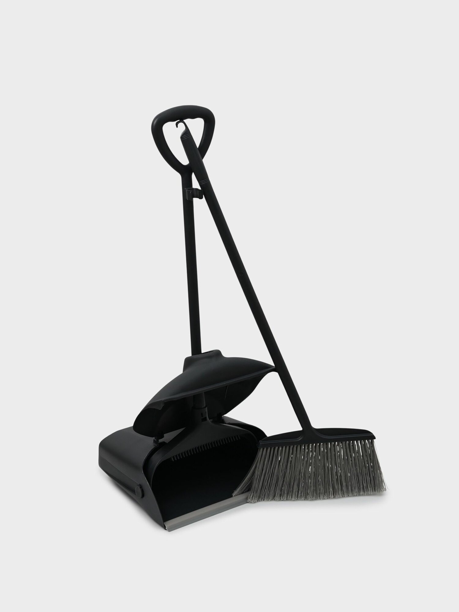 Комплект для уборки: щётка, закрывающийся совок для мусора