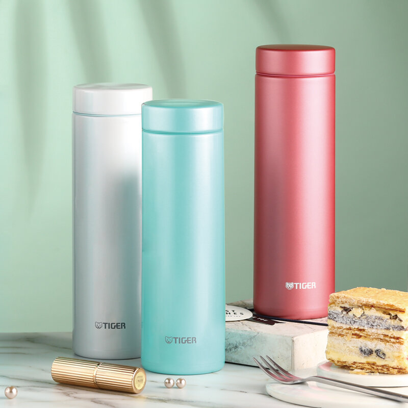 TIGER Vacuum Insulated Mug, Lightweight Water Bottle for Men And Women, MMZ-A50C Snow White, 500ml