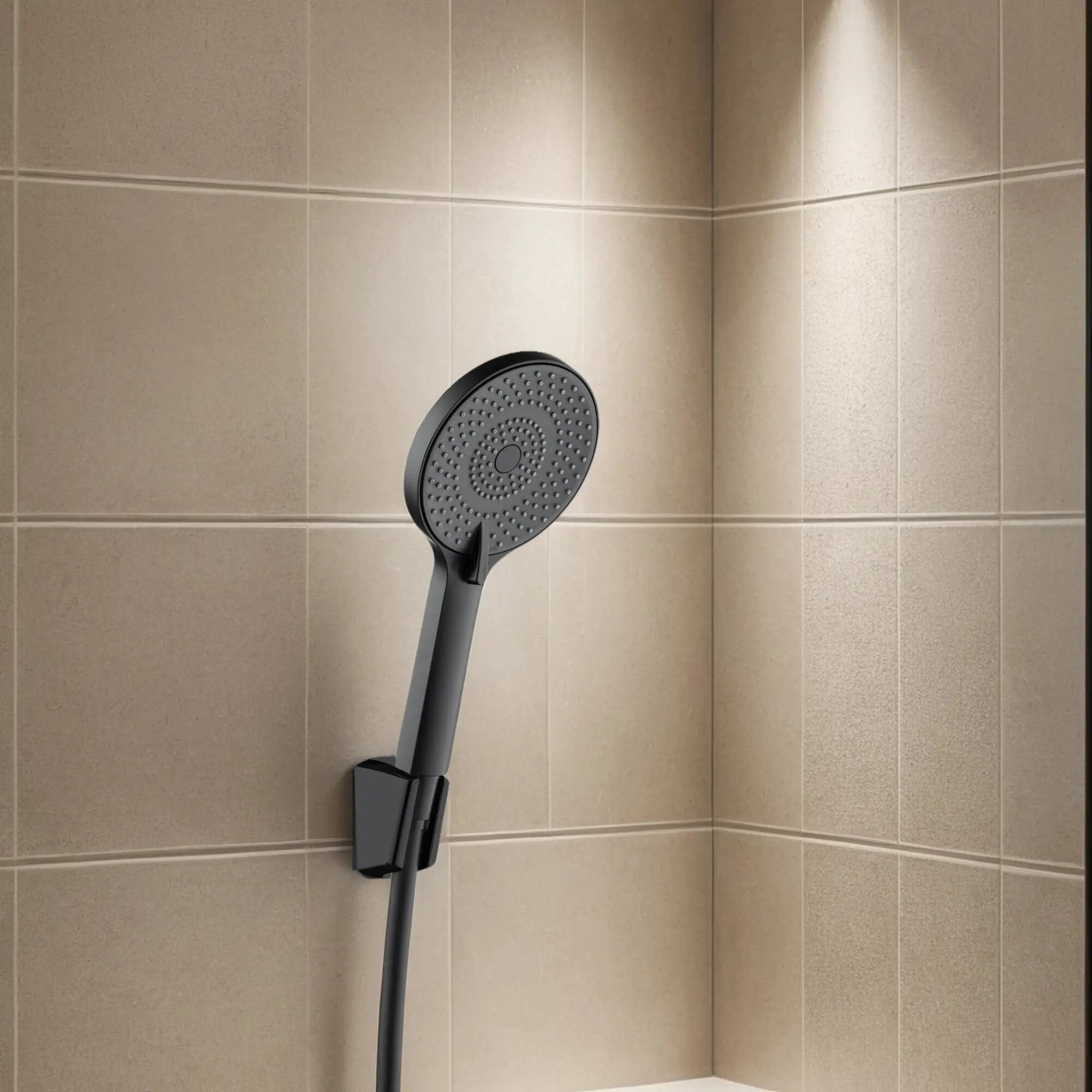 Esko Lavin SHS05B Набор для душа с 3 режимами, монтаж на стену, цвет черный матовый