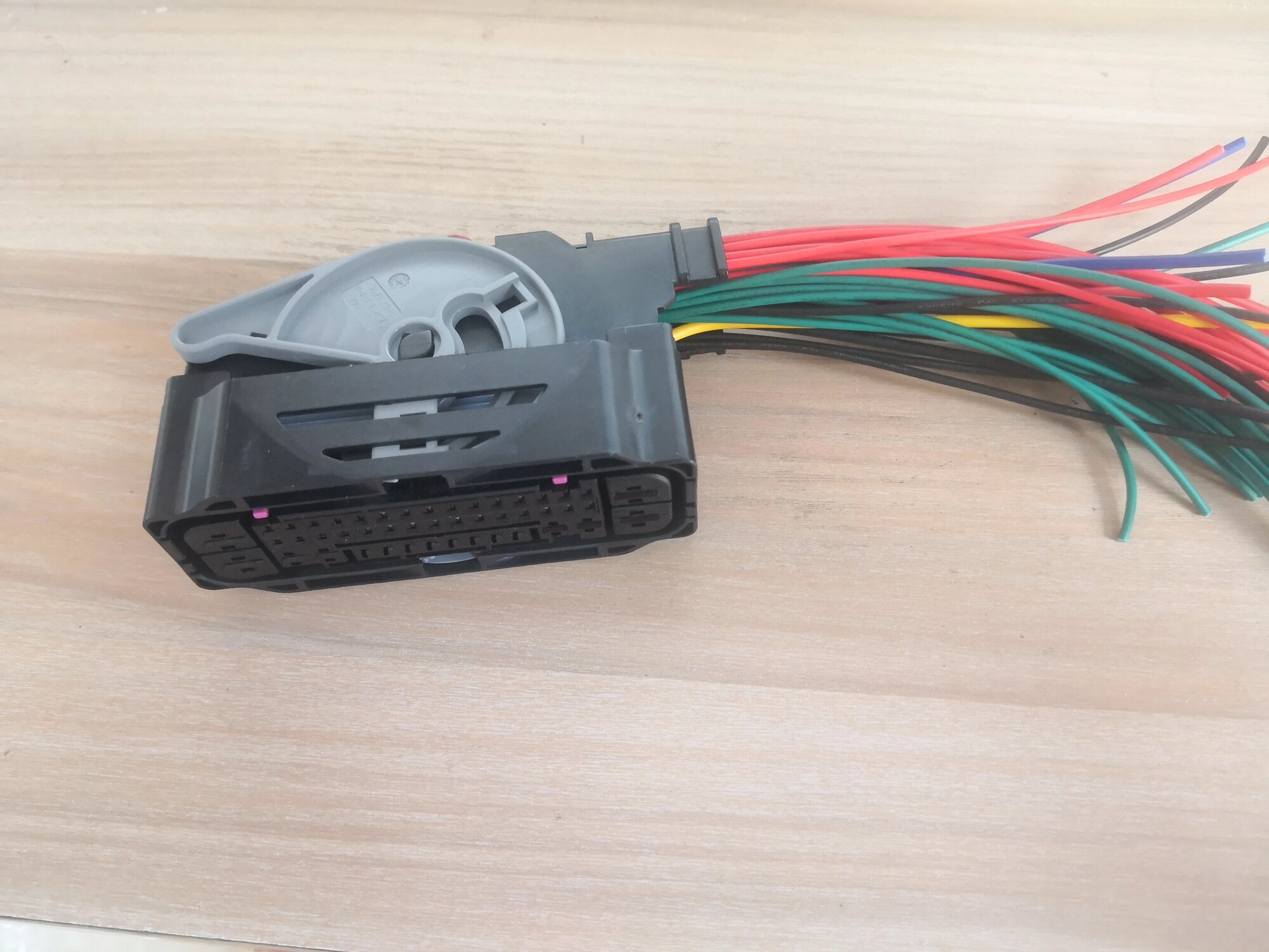 46-контактный/способный блок управления датчиком ESP, блок управления ABS с кабелем, проводной косичкой для AUDI Volkswagen VAG GROUP 5Q0 973 046 with pigtail