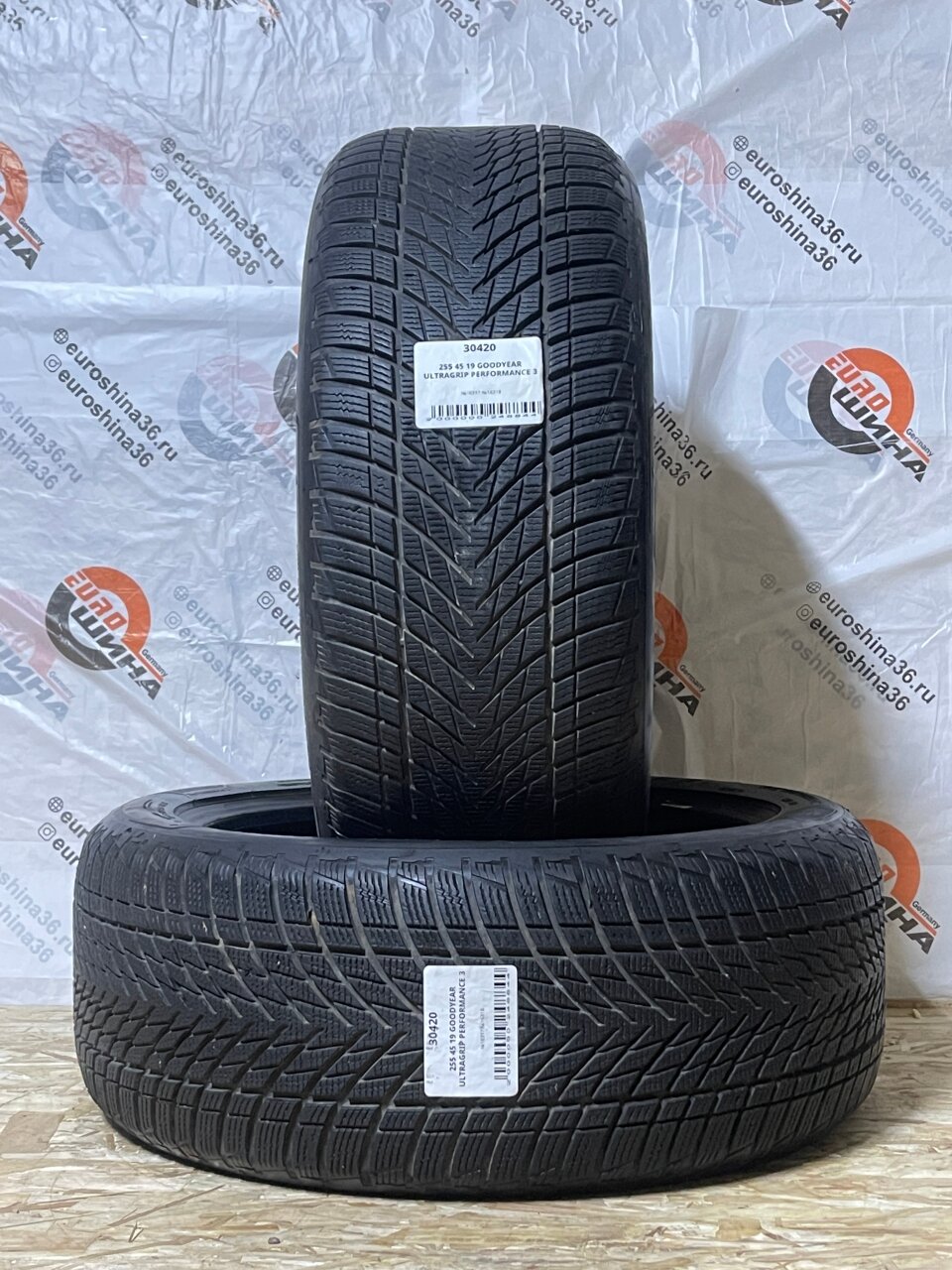Шины Goodyear UltraGrip Performance 3 255/45R19 100T