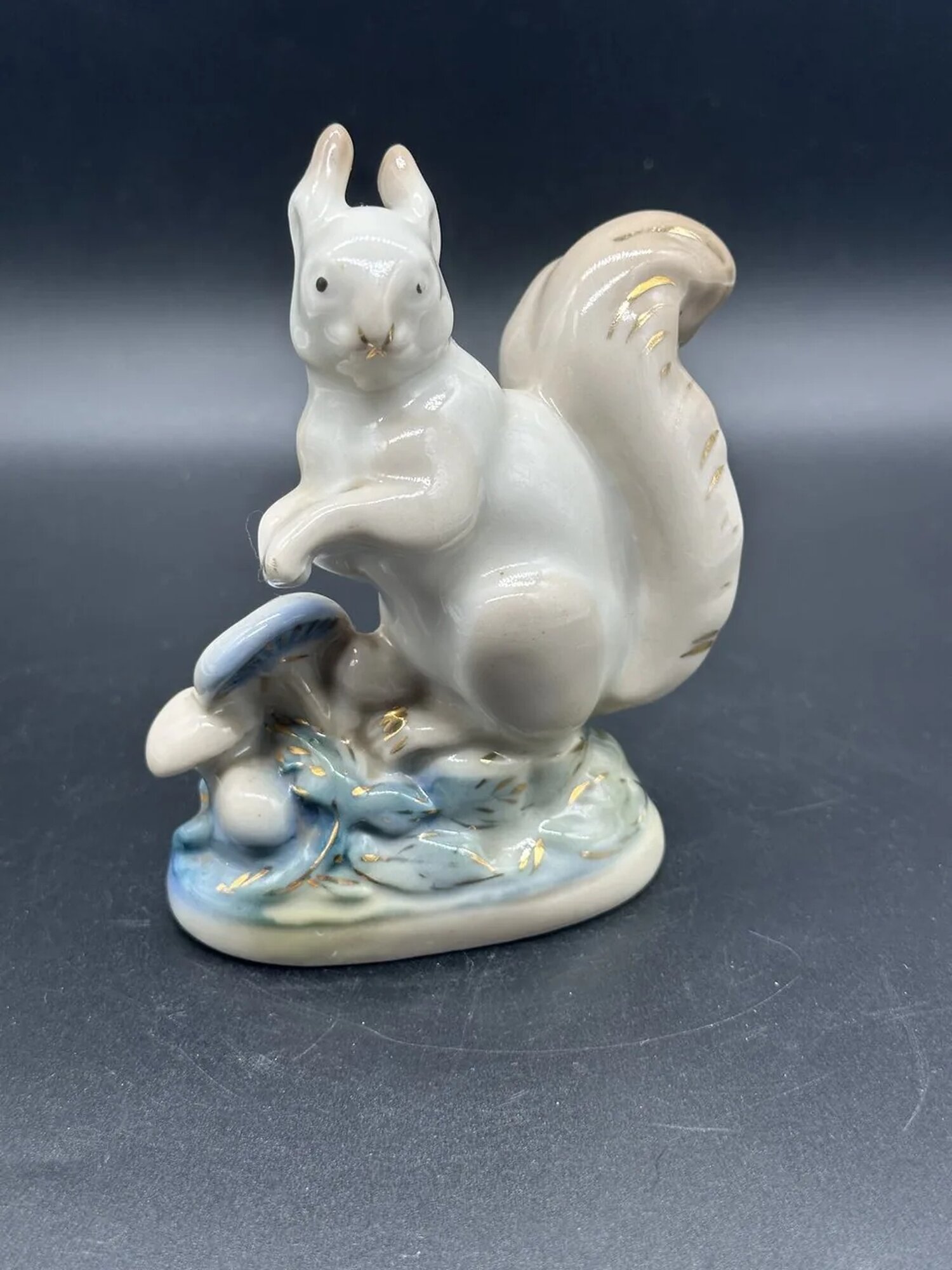 Статуэтка Белочка Гжель Фарфор винтажная Авторская Редкая 60 годы