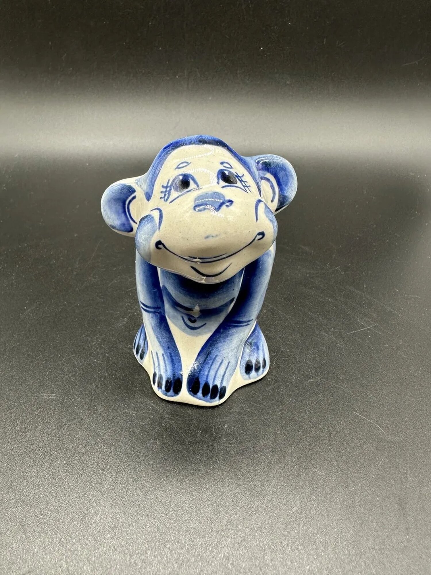 Статуэтка Обезьянка Гжель Фарфор винтажная