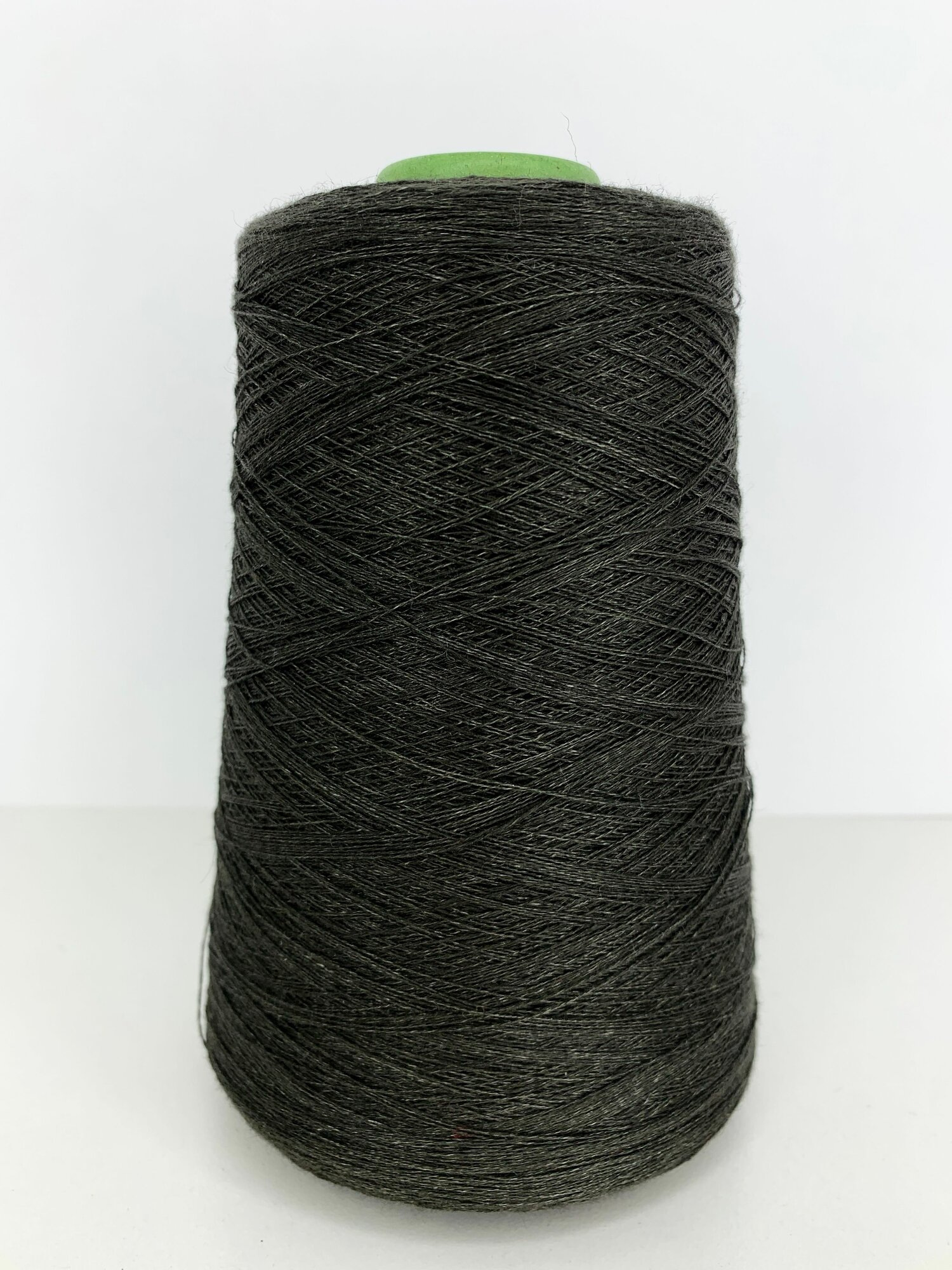 QUARANTALINO - C.T.F; 100% лен; 2000м/100гр; col. 232, цвет: черно-оливковый; вес: 250гр; italyyarn