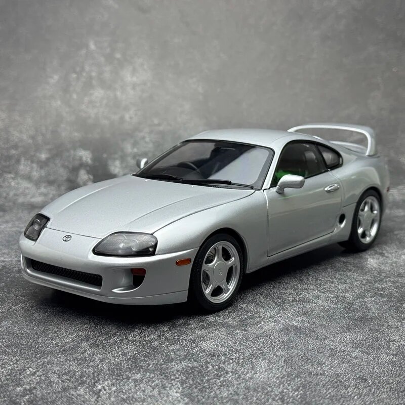 Металлическая модель WHELART 1/18 Toyota Supra A80 Silver(LHD)