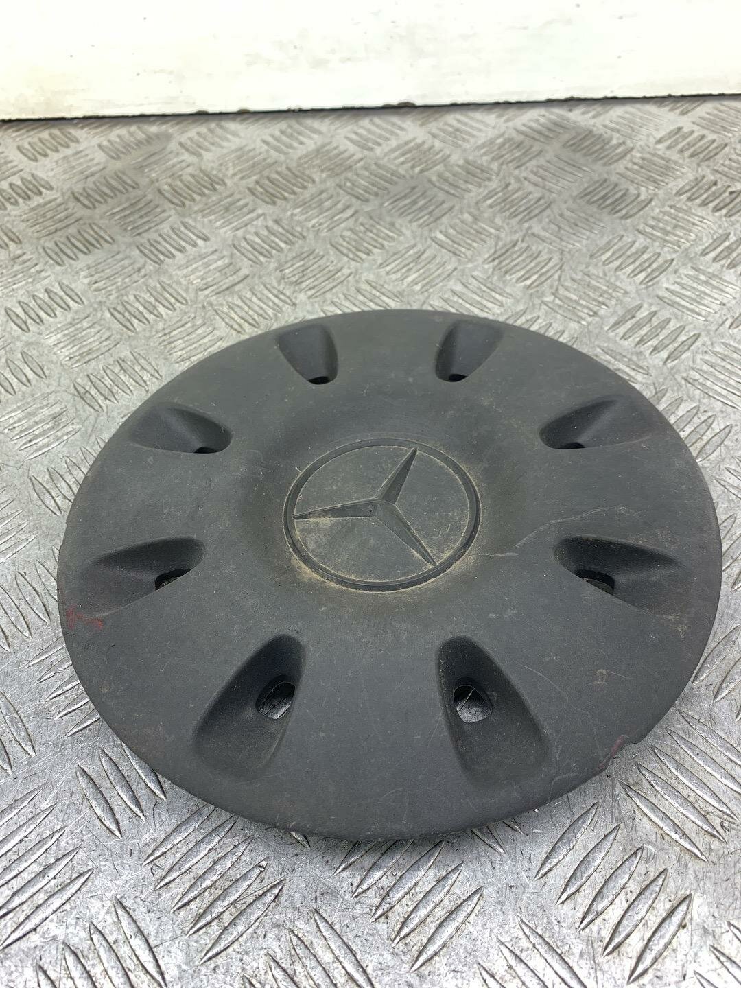 Колпак колесный Mercedes-Benz Sprinter W906 (2006 - 2014) A6394010825