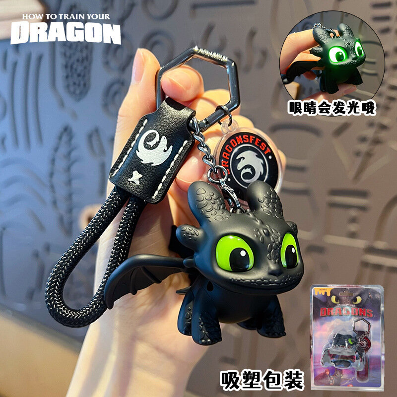 Как приручить дракона: светящийся и звуковой брелок, креативная фигурка беззубика для автомобиля и сумки