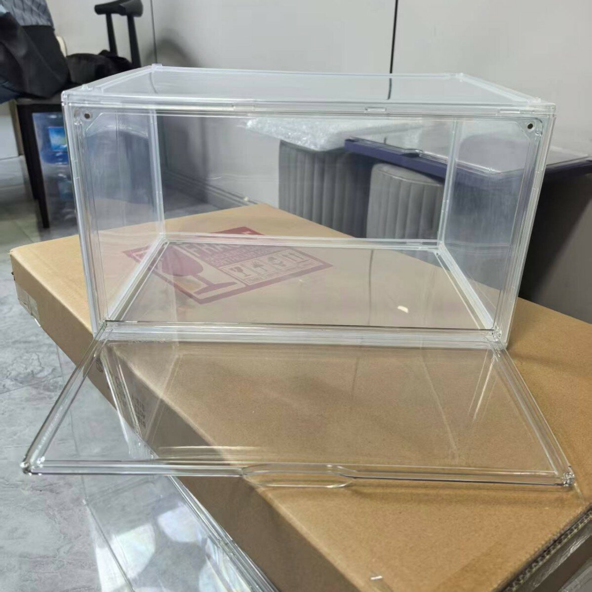Прозрачная коробка для обуви, утолщенная, с магнитным боковым открытием, большая акриловая пылезащитная коробка для хранения AJ, органайзер для кроссовок