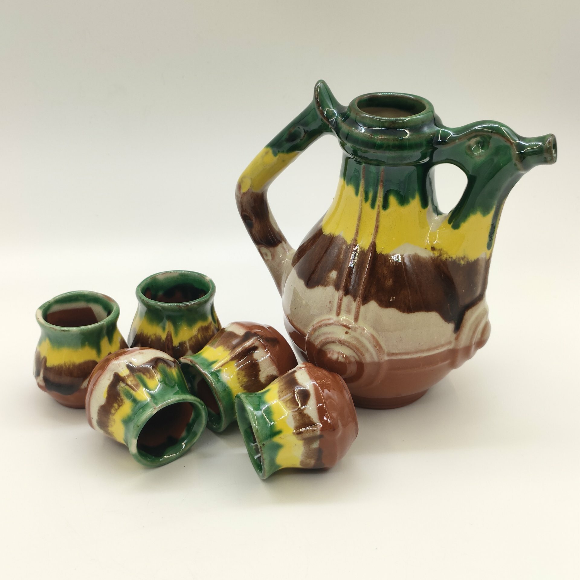 Набор для подачи крепких напитков (кувшин и 5 стопок), обливная керамика, глазурь