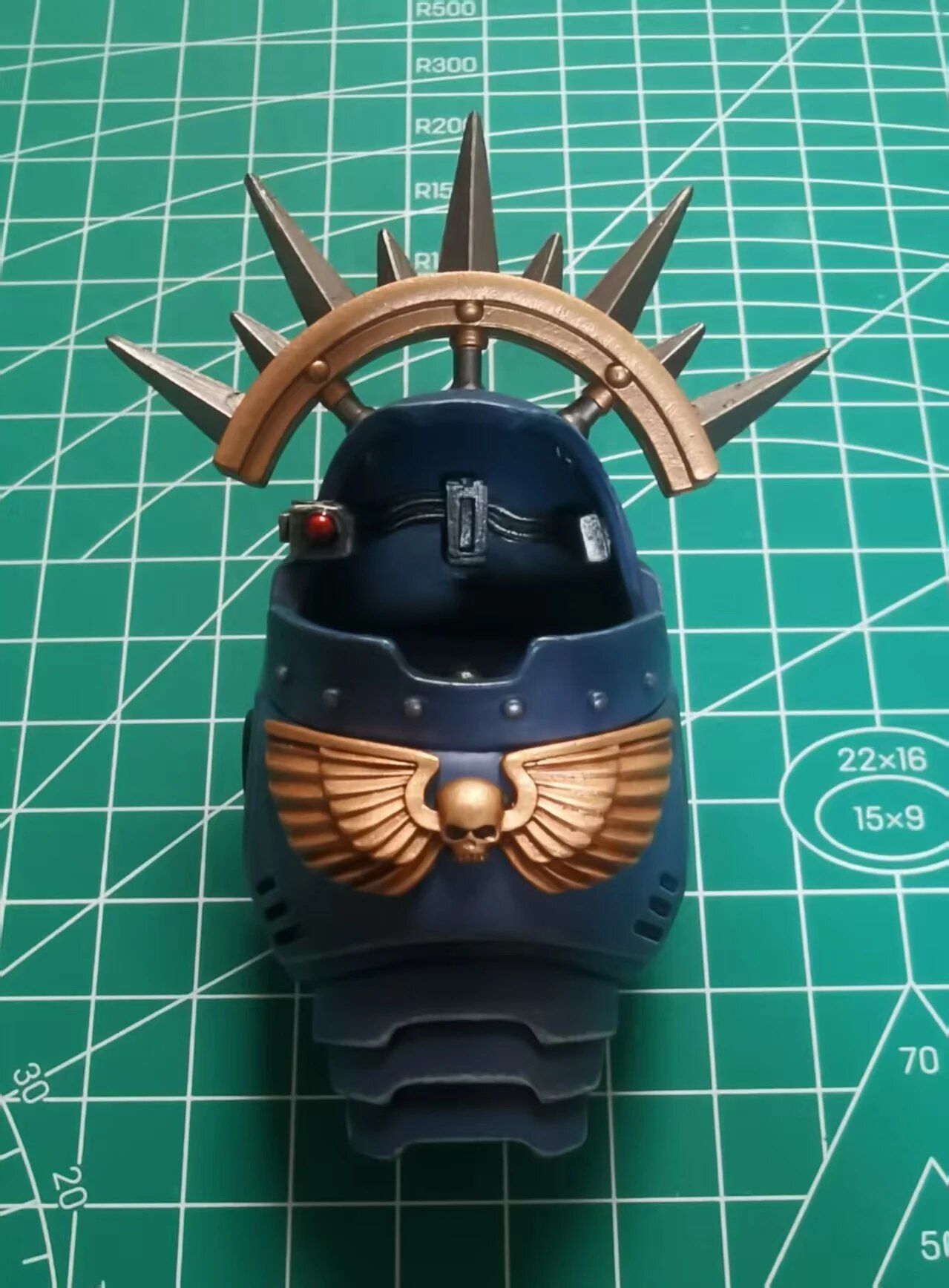 JOYTOY Warhammer 40K Фигурка капитана Ультрамаринов 1/18 Темно-синий, Toy Accessory 1