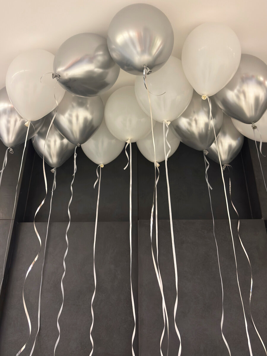 Воздушные шары под потолок, шарики под потолком 15 шт Pinterest белый, серебристый