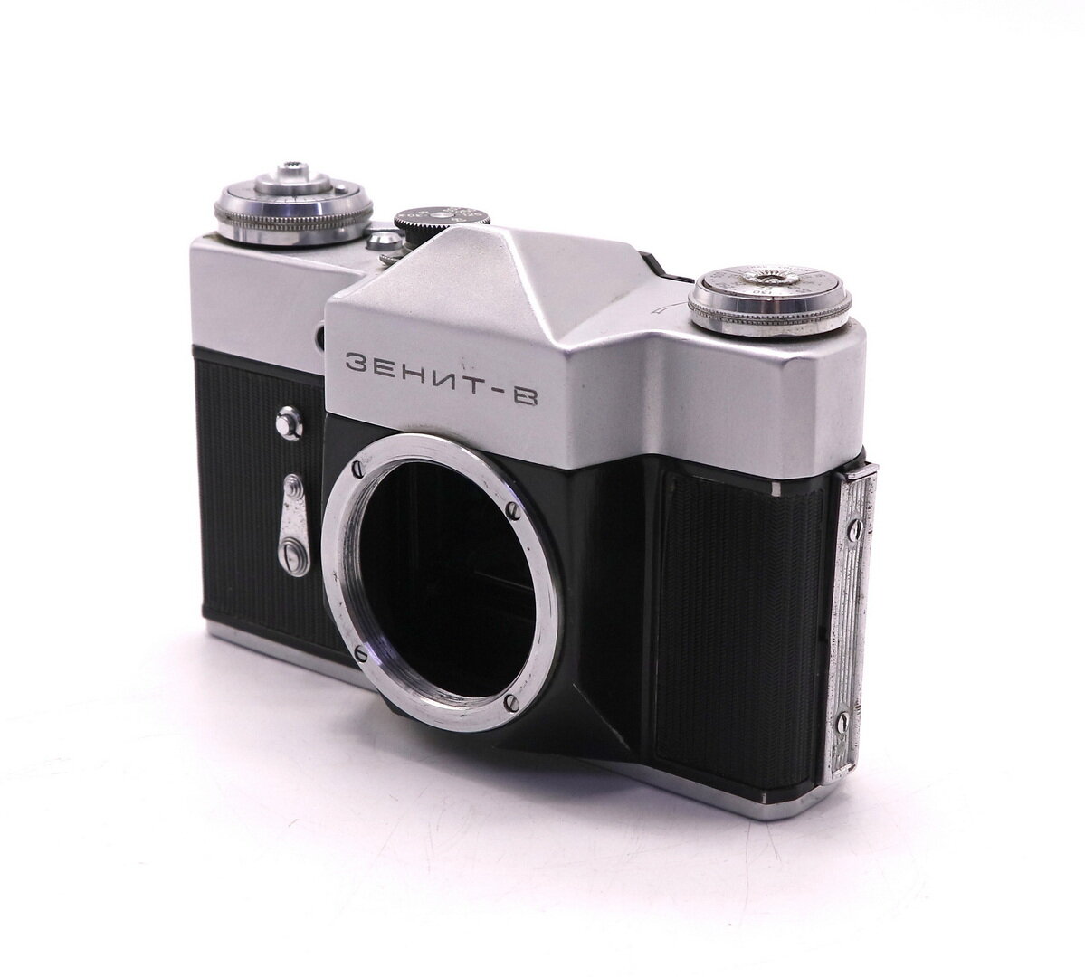 Зеркальный плёночный фотоаппарат Зенит-В body