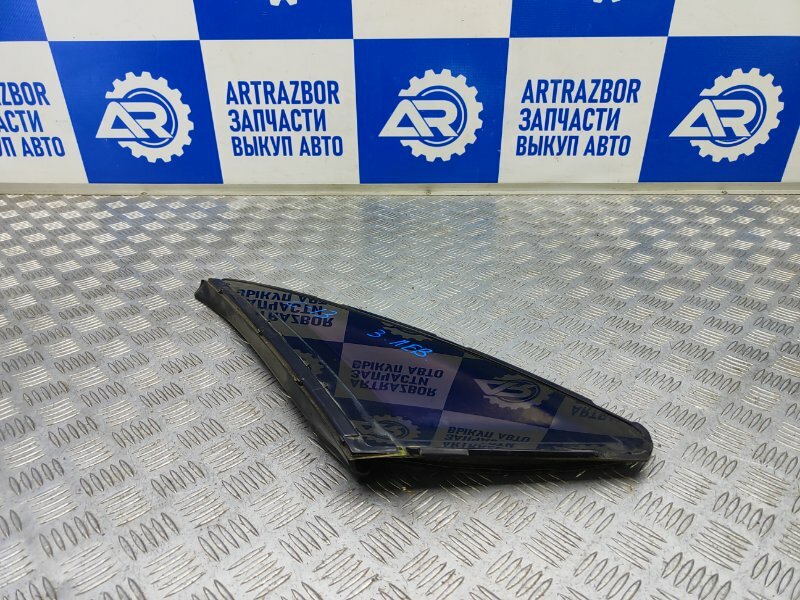 Б/У Стекло кузовное заднее левое Audi A8 D2 / Ауди A8 D2 4.2 AKH 340 Л.С. 1999