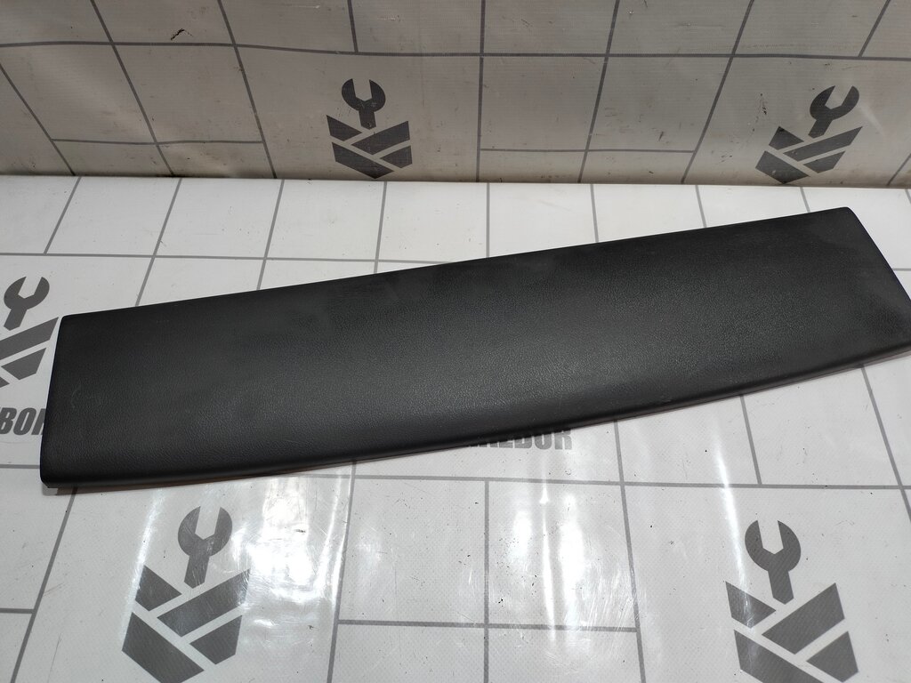 Накладка (кузов внутри) Mazda 323 BA 94-98