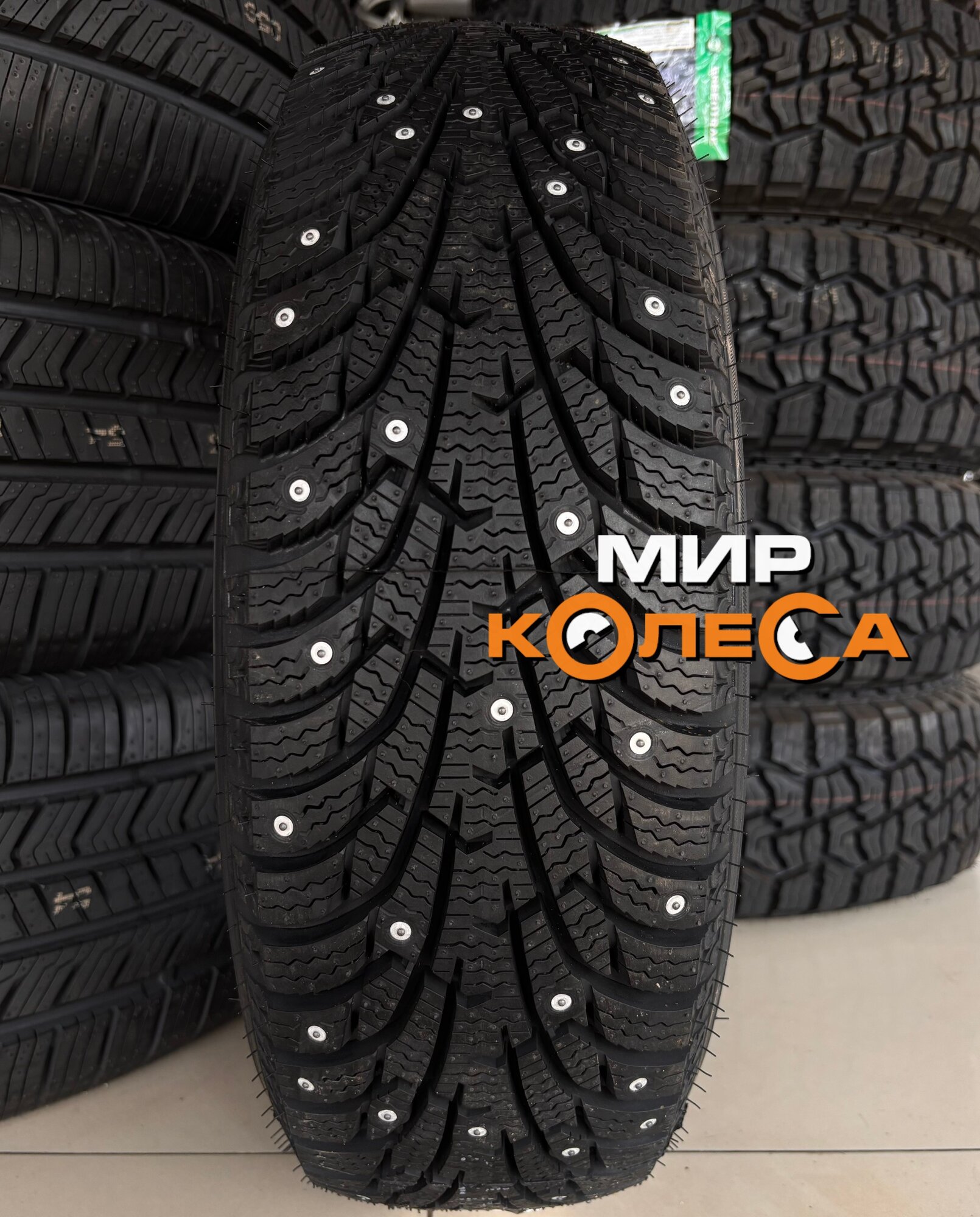 Шина зимняя шипованная Maxxis NP-5 205/55R16 94T для легковых автомобилей