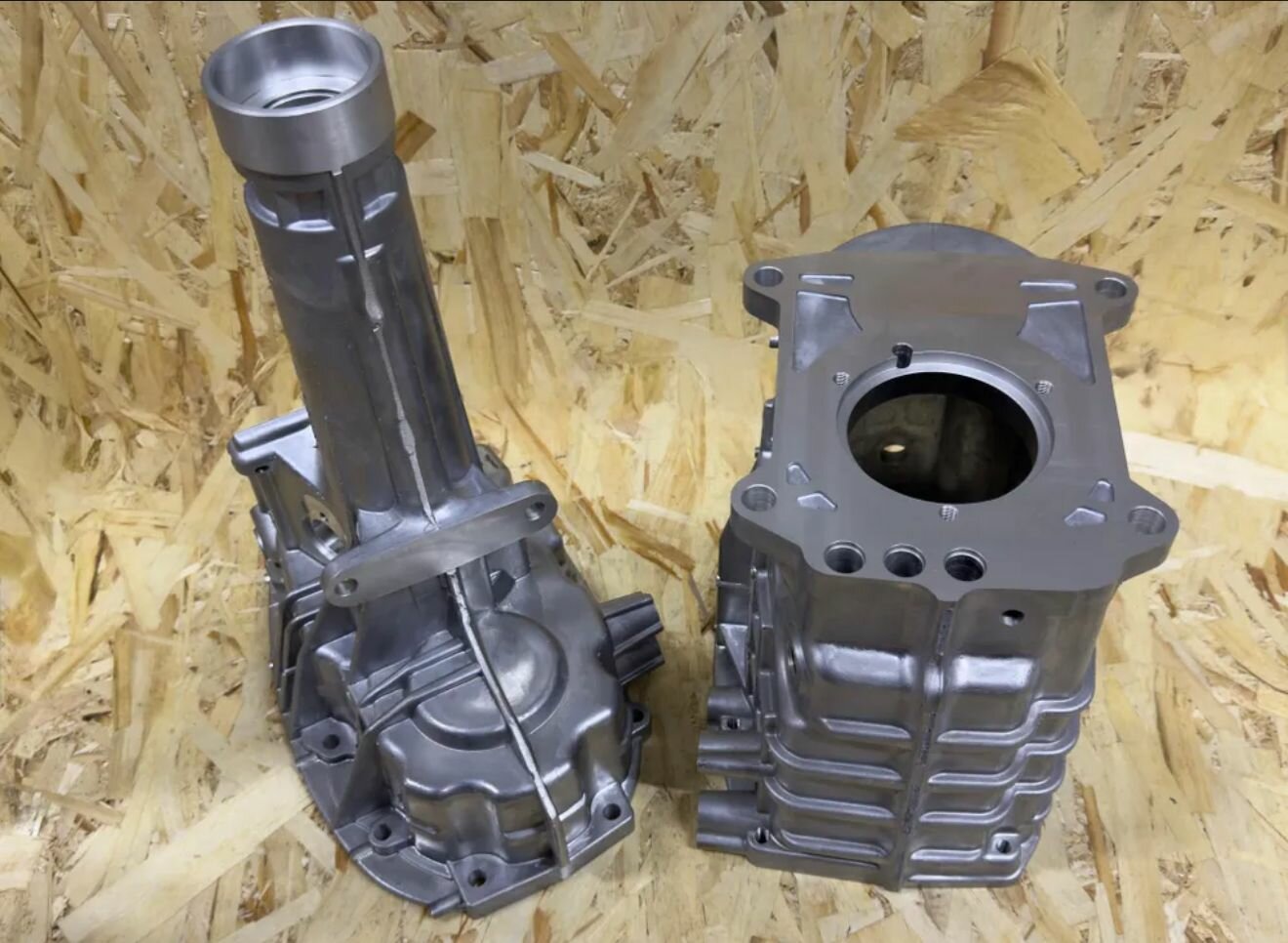 Корпус КПП (передний и задний) 3302, Бизнес, Некст 2705-1701014-01 2х корпусная КПП