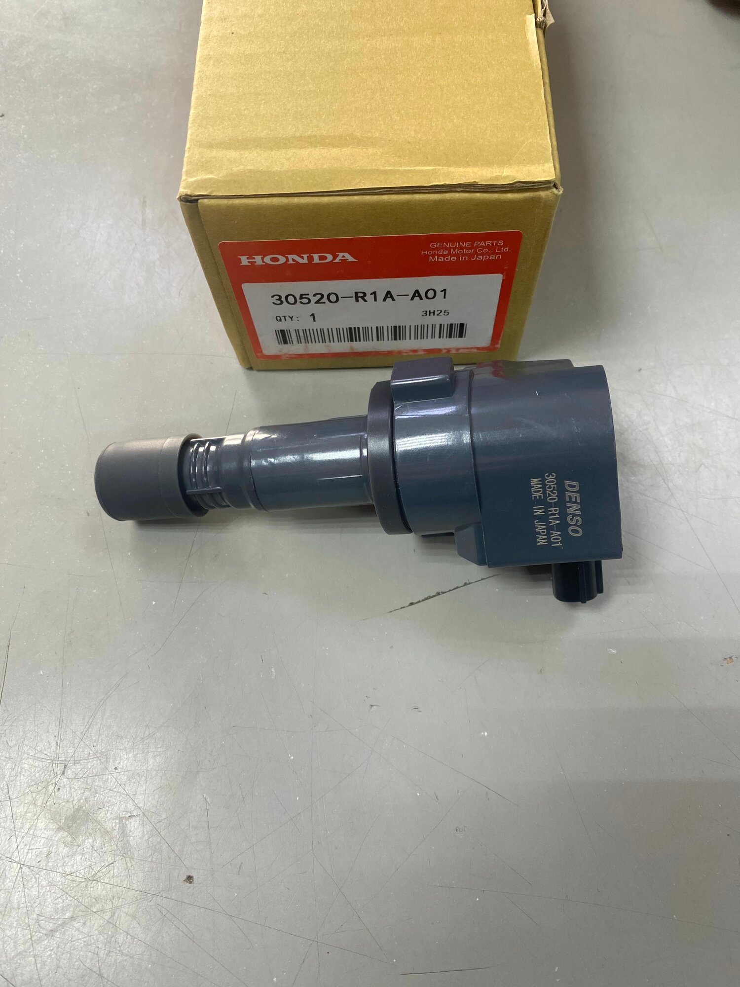 Катушка зажигания Honda K24 Hitachi 30520R1AA01