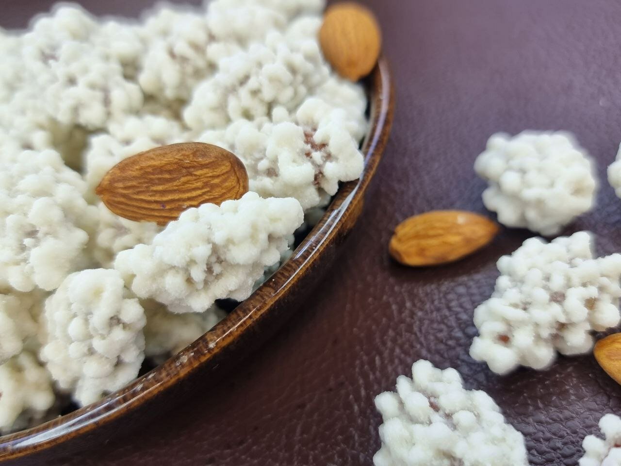 Минадаль в сахаре