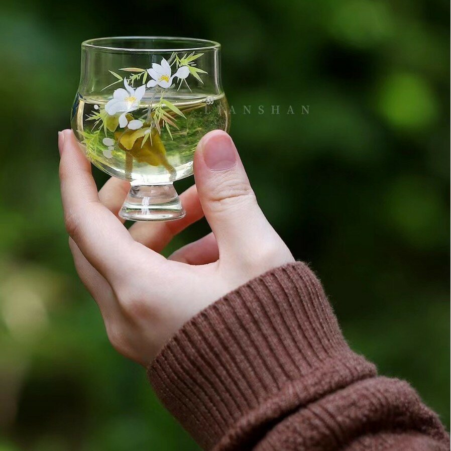 Маленькая чайная чашка с пружинным механизмом возврата на ножке, на одну чашку, термостойкая стеклянная дегустационная чашка, хрустальная большая чашка, прозрачная в китайском стиле.