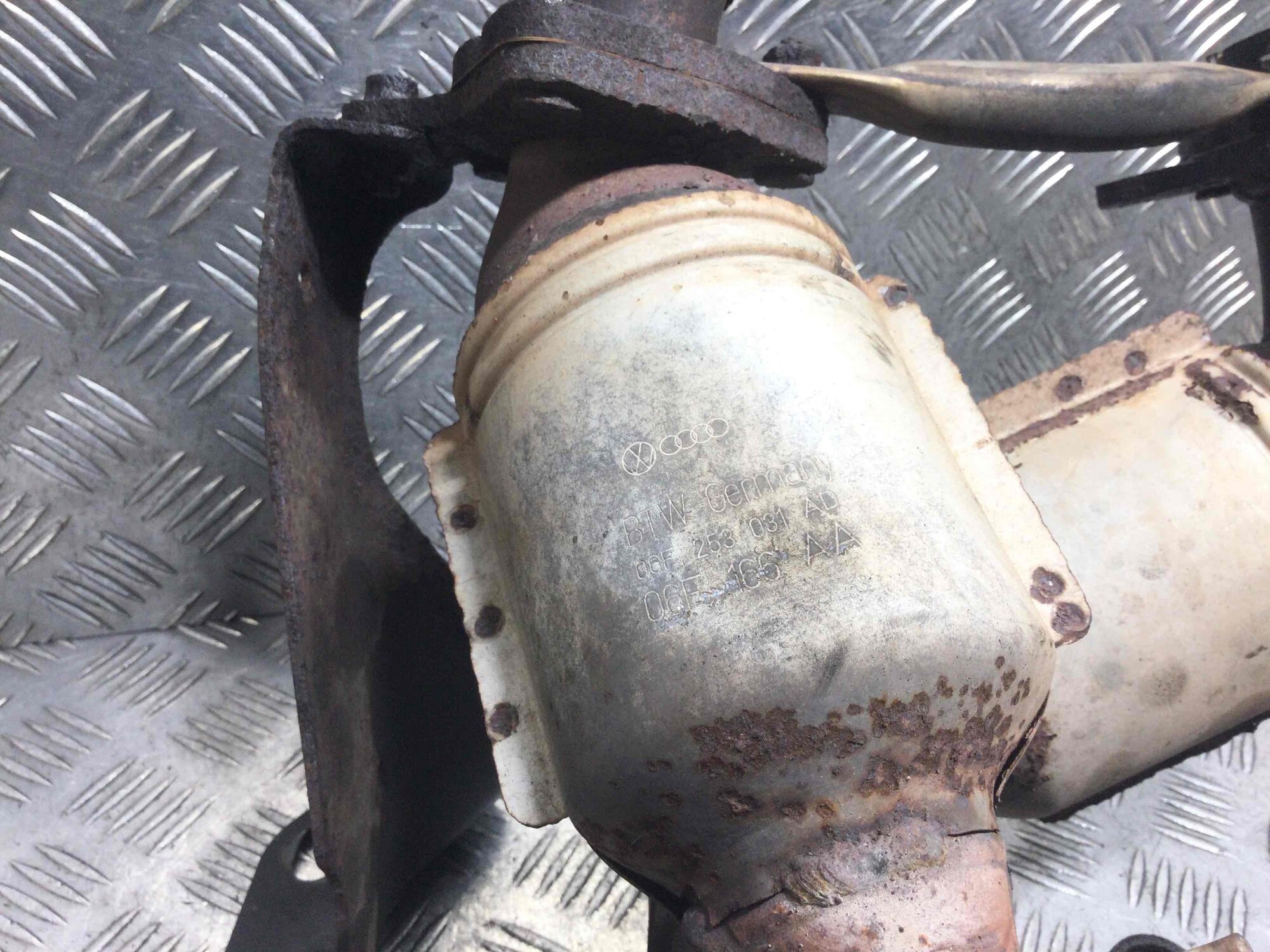 Б/У Катализатор Audi A3 8P/8PA [рестайлинг] (2004-2008) 2005 г.