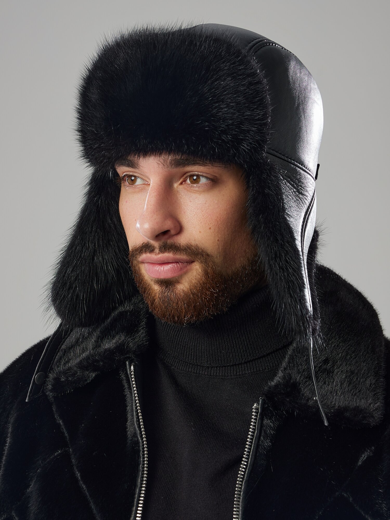 Шапка-ушанка кожаная меховая для мужчин