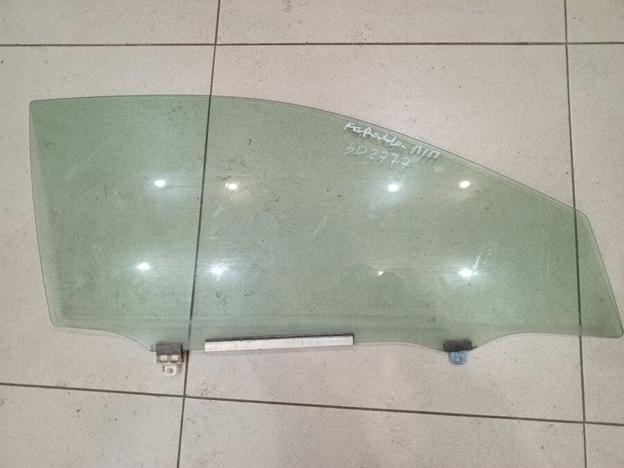 Стекло двери передней правой от Toyota Corolla E150 2006-2013