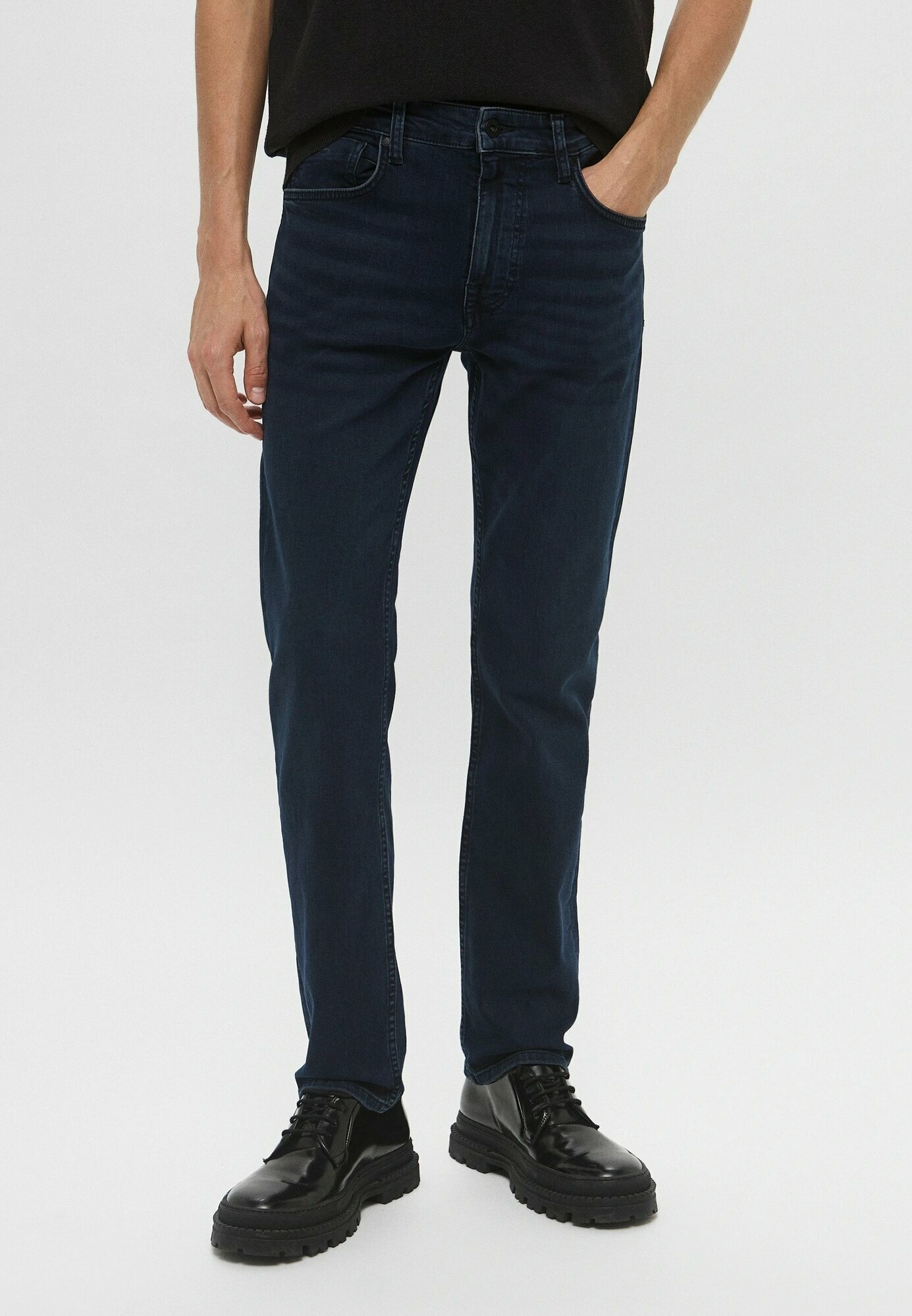 Джинсы зауженные KEMI 