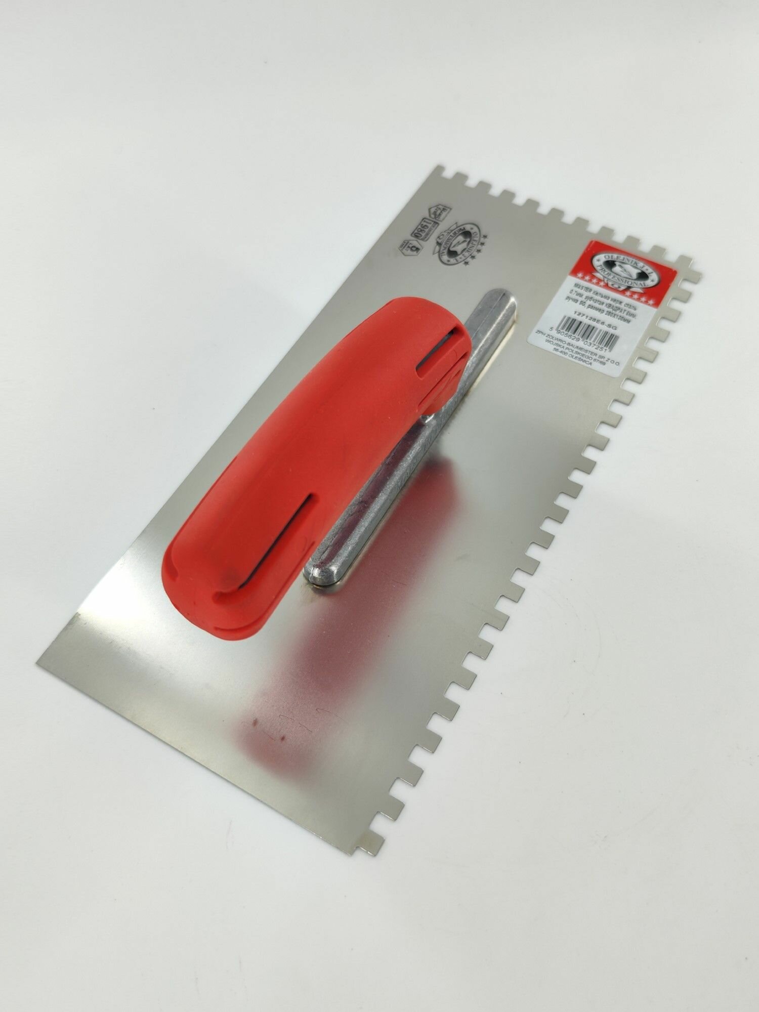 Кельма плиточника мягкая ручка Olejnik Soft Grip 127128E6-SG зуб 6мм (0,7*280*130мм)
