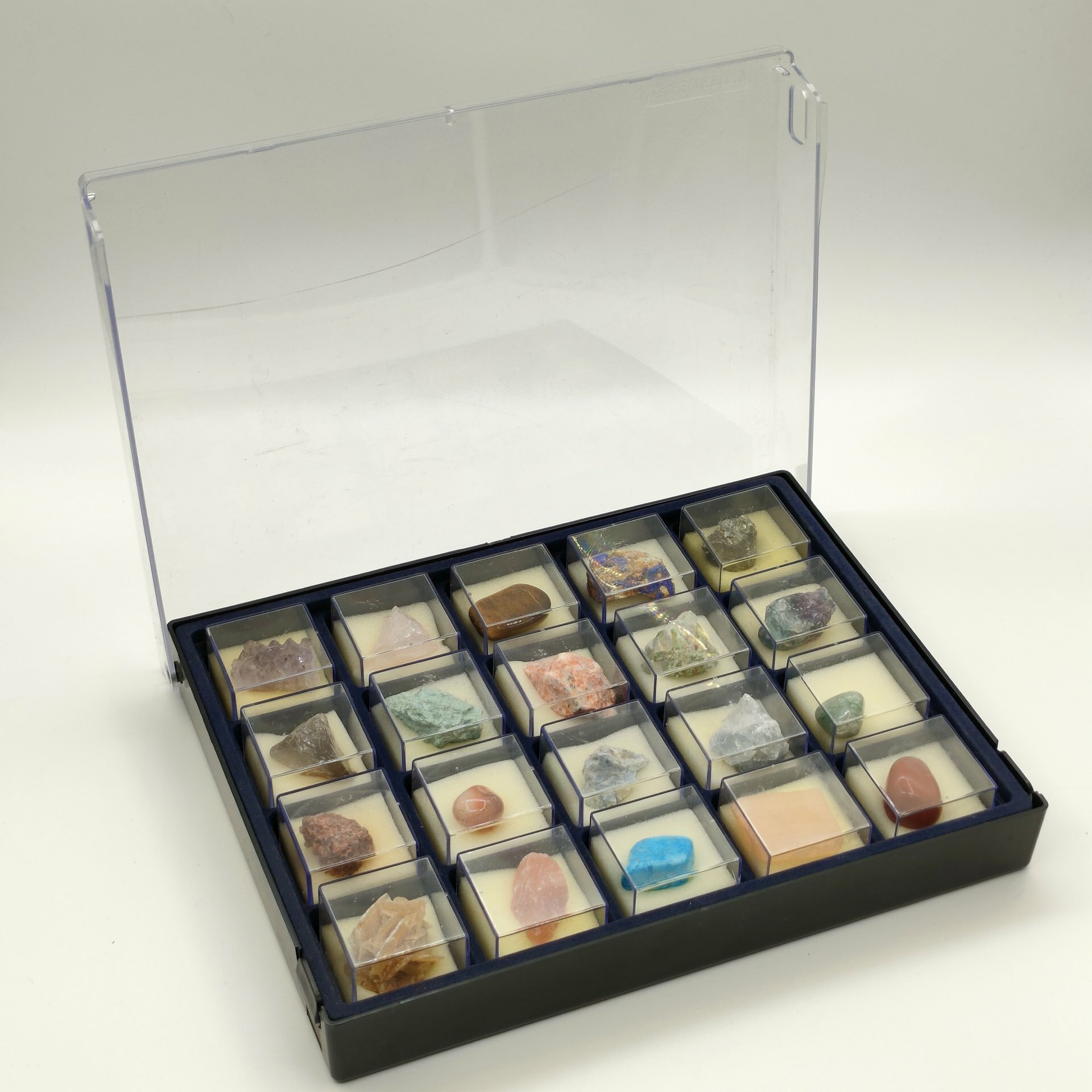 Коллекция из 20 минералов «Минералы: Подземные Богатства»