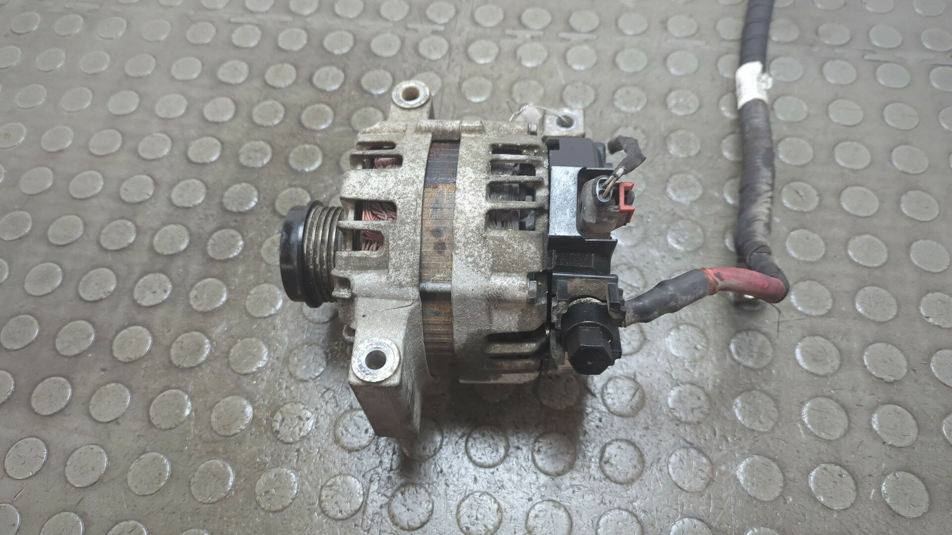 Генератор Chevrolet Malibu Б/У