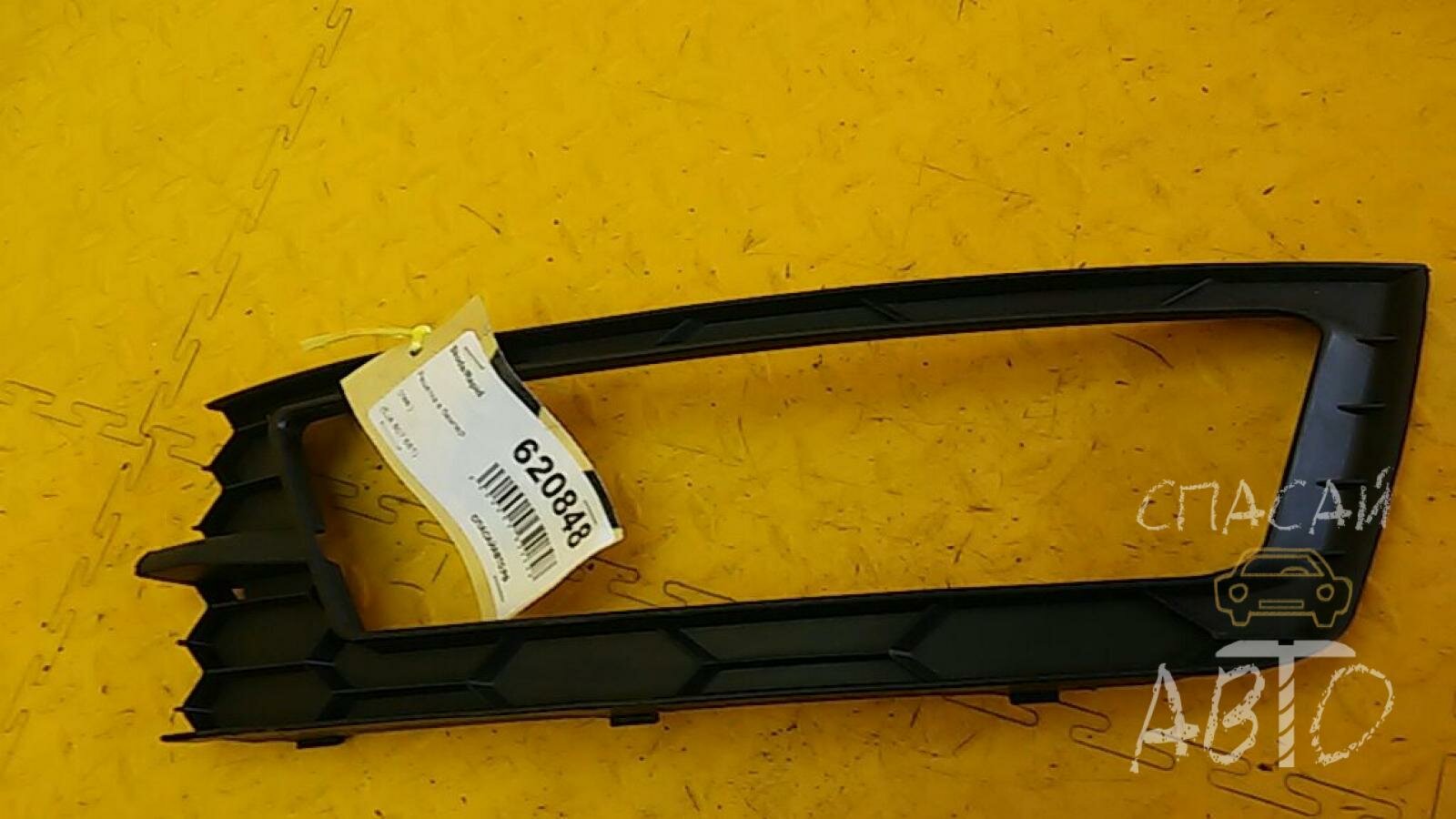 Решетка в бампер Rapid Skoda 5JA807681