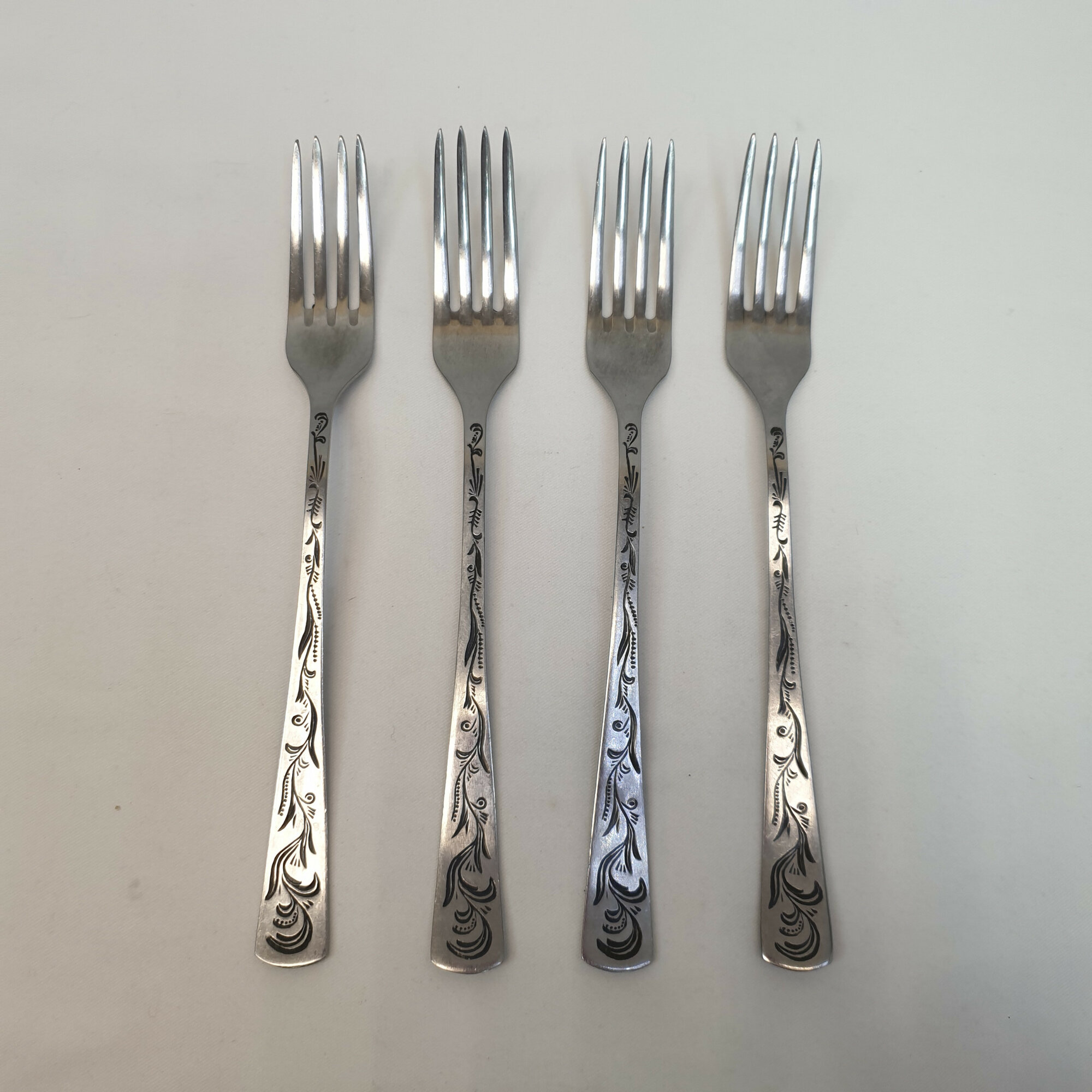 Набор столовых вилок 4 шт, нержавейка. Винтаж, СССР