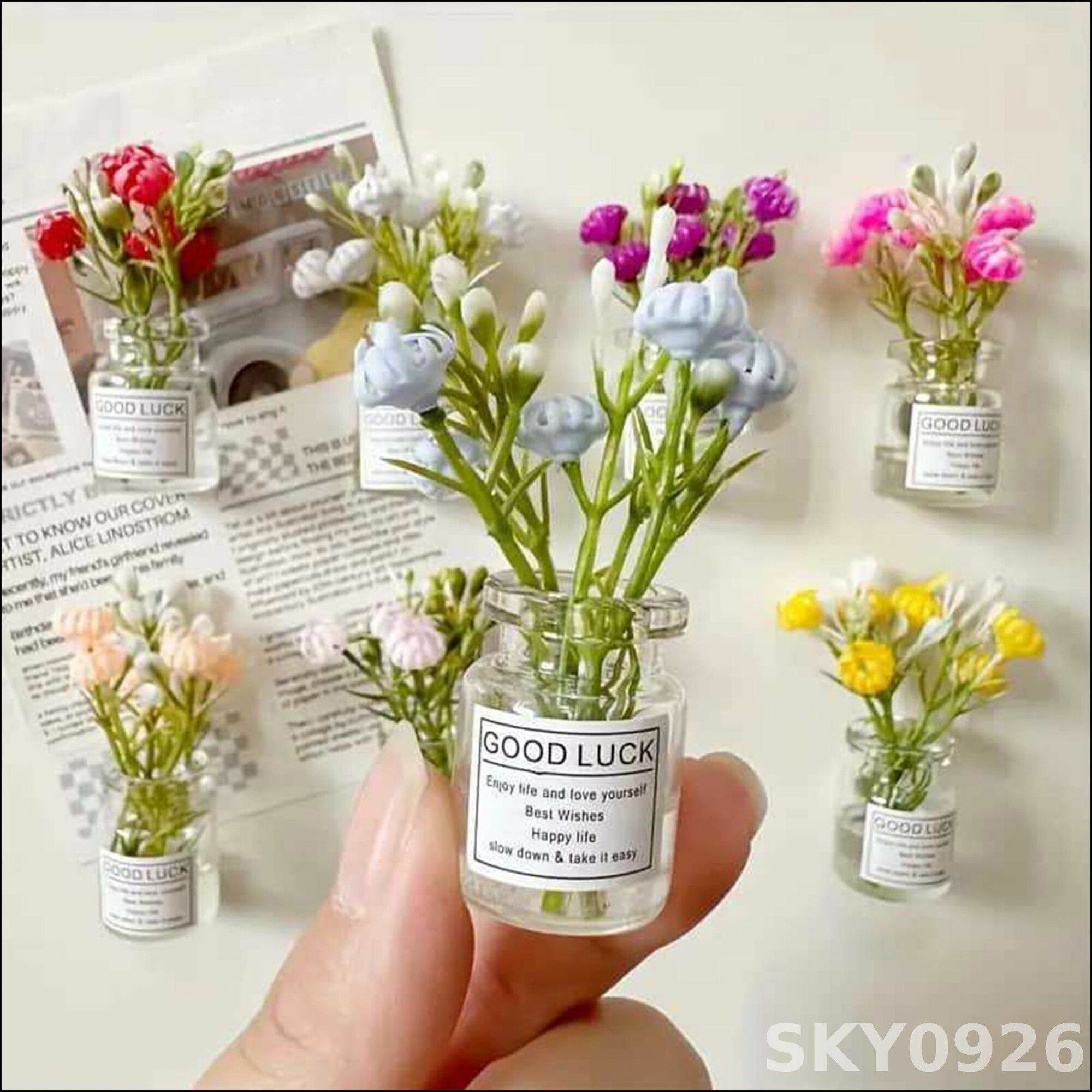 Магнитная ваза для цветов на холодильник мини стеклянная декоративная