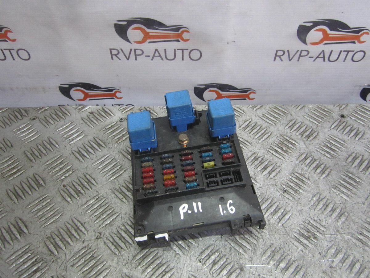 Блок предохранителей Nissan Primera P11 1995-2002 2435095F0D